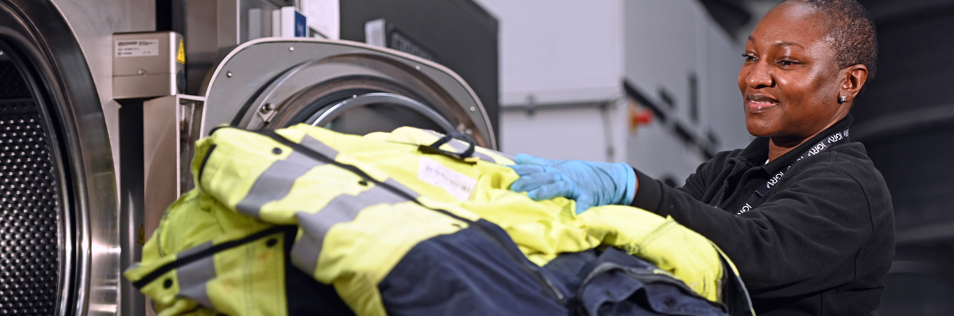 Commercial Laundry Services | phs Besafe Laundry & Workwear